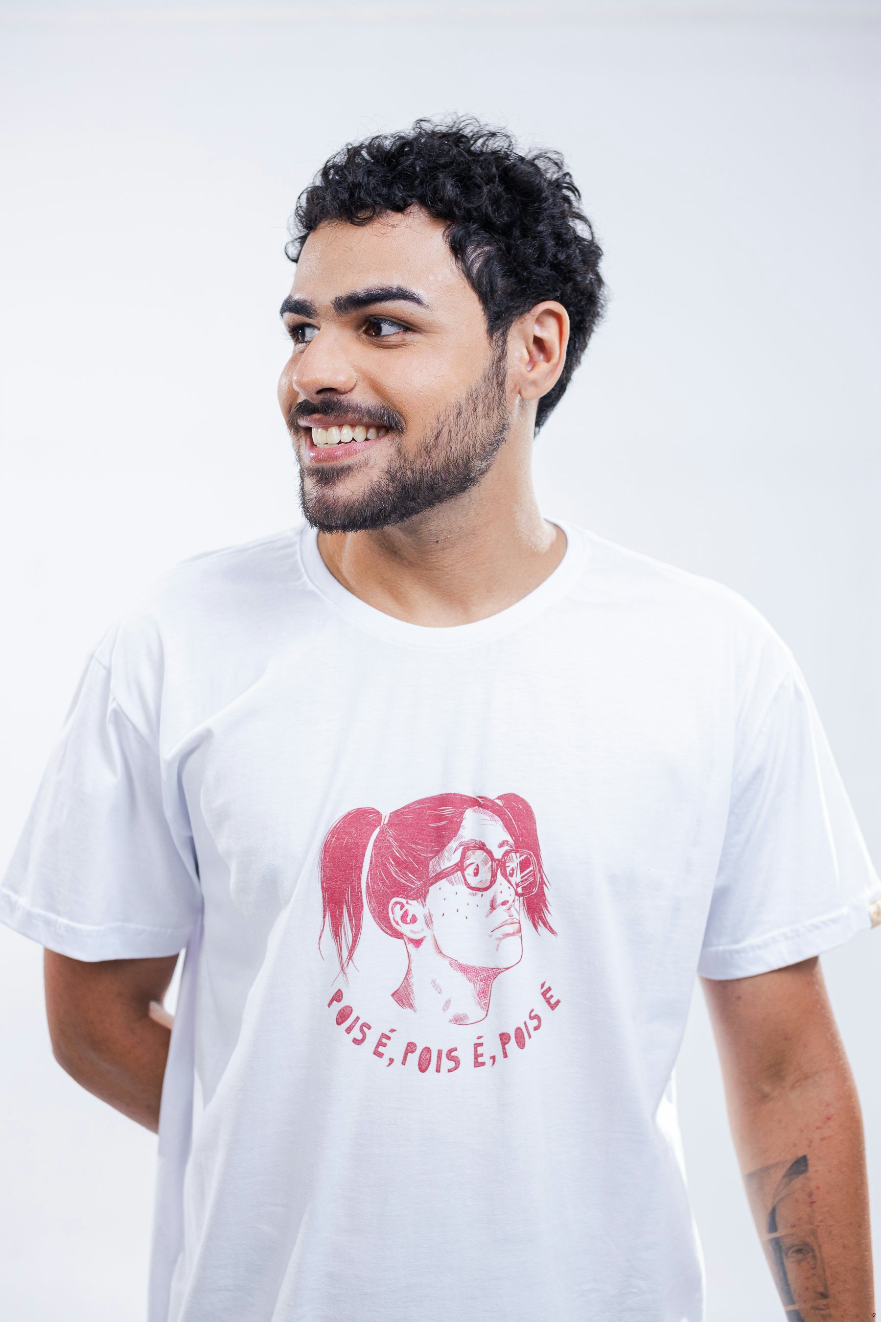 Camiseta Pois é, Pois é, Pois é - Chaves na Chico Rei - Chico Rei